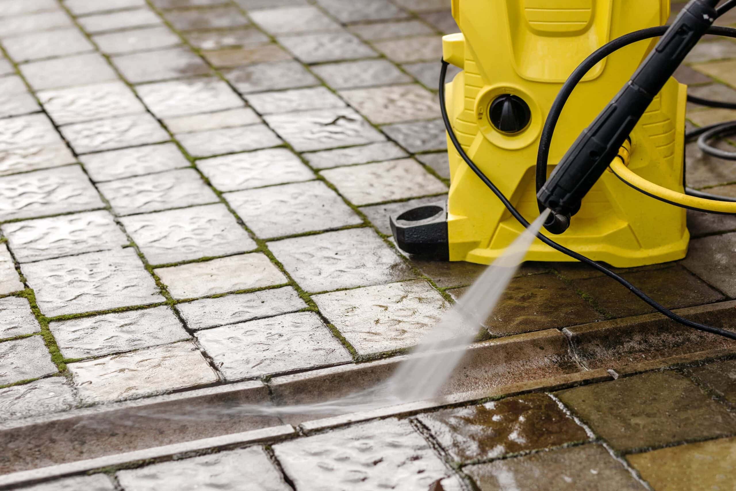 How to Maximize ROI with Targeted Pressure Washing Ads